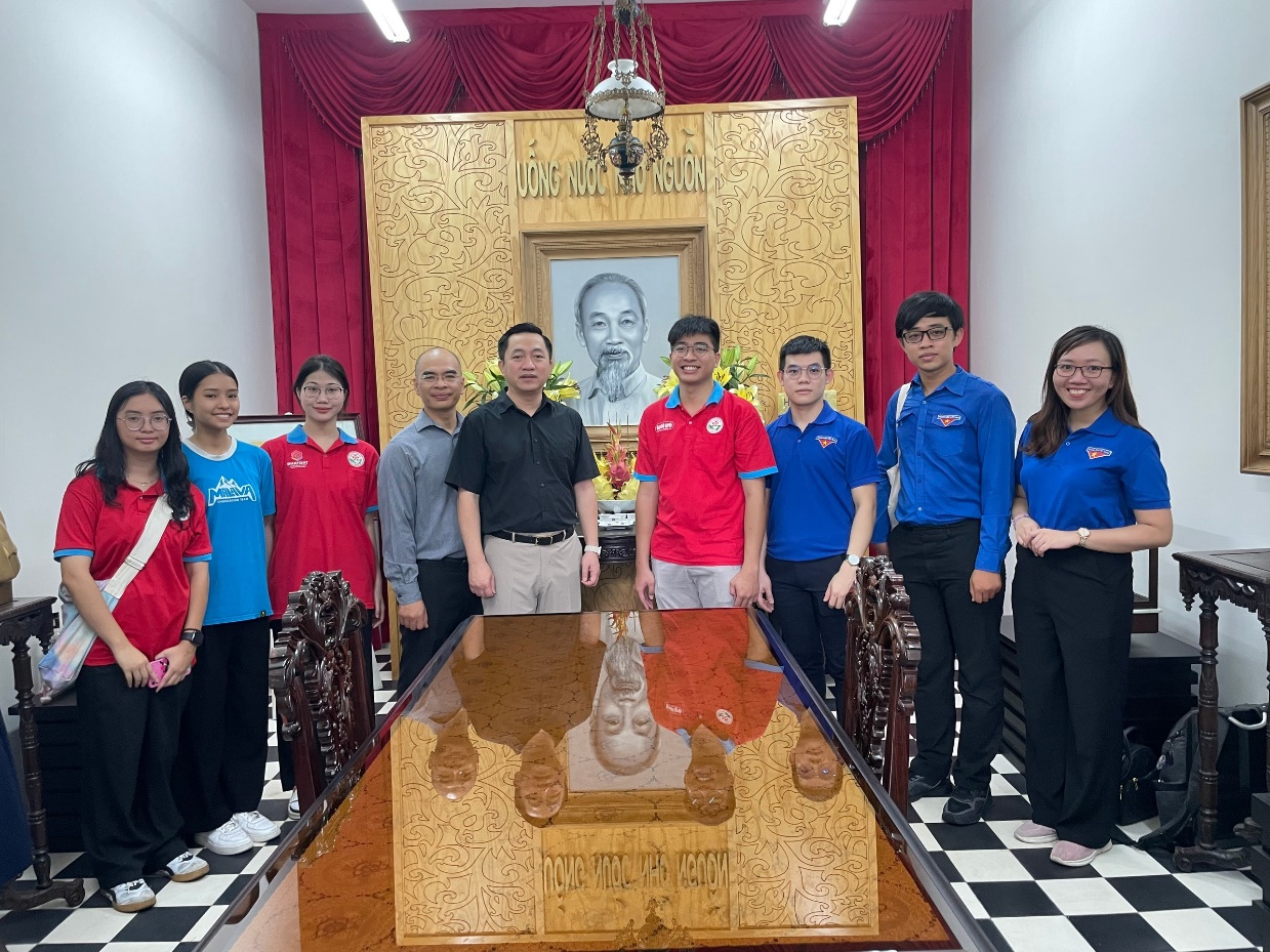 CHI ĐOÀN VIỆN PASTEUR THÀNH PHỐ HỒ CHÍ MINH PHỐI HỢP VỚI ĐOÀN TRƯỜNG THPT MARIE CURIE TỔ CHỨC ...